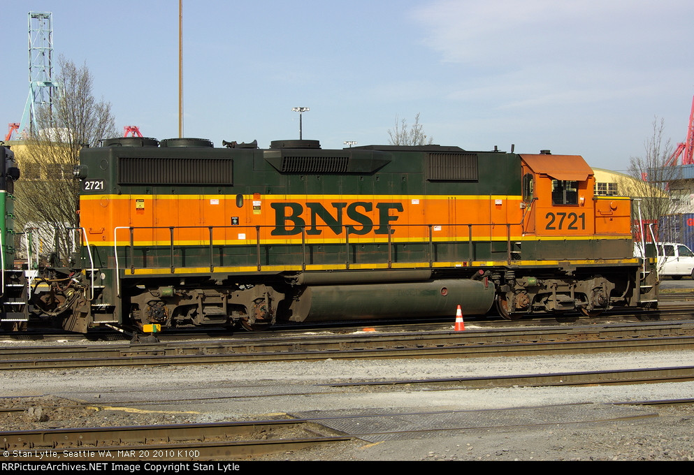 BNSF 2721